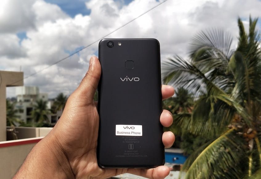 Unboxing Vivo V7 Plus | Hands on & First Impression V7 Plus - techinfoBiT