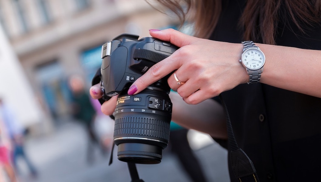 Tech to Look for in DSLR Cameras - techinfoBiT